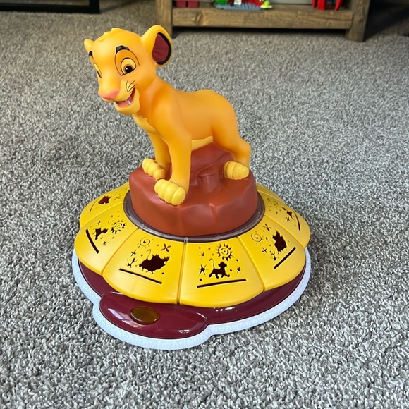 Disney | Toys | Disney The Lion King Simba Light And Sound Room Glow ...